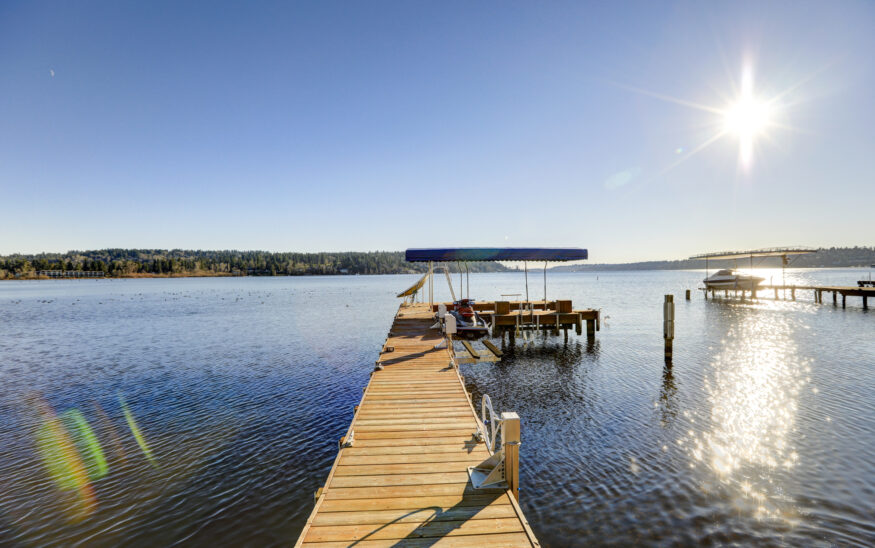 Dock access upheld under residential covenants